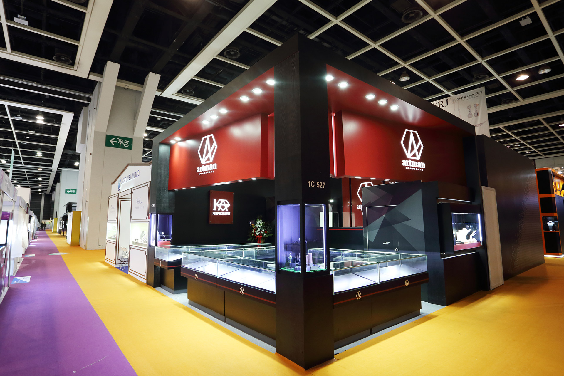 Exhibitor Services – OutSmart