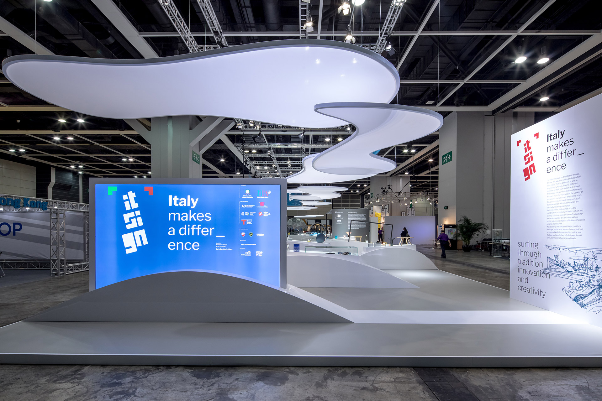 Exhibitor Services – OutSmart